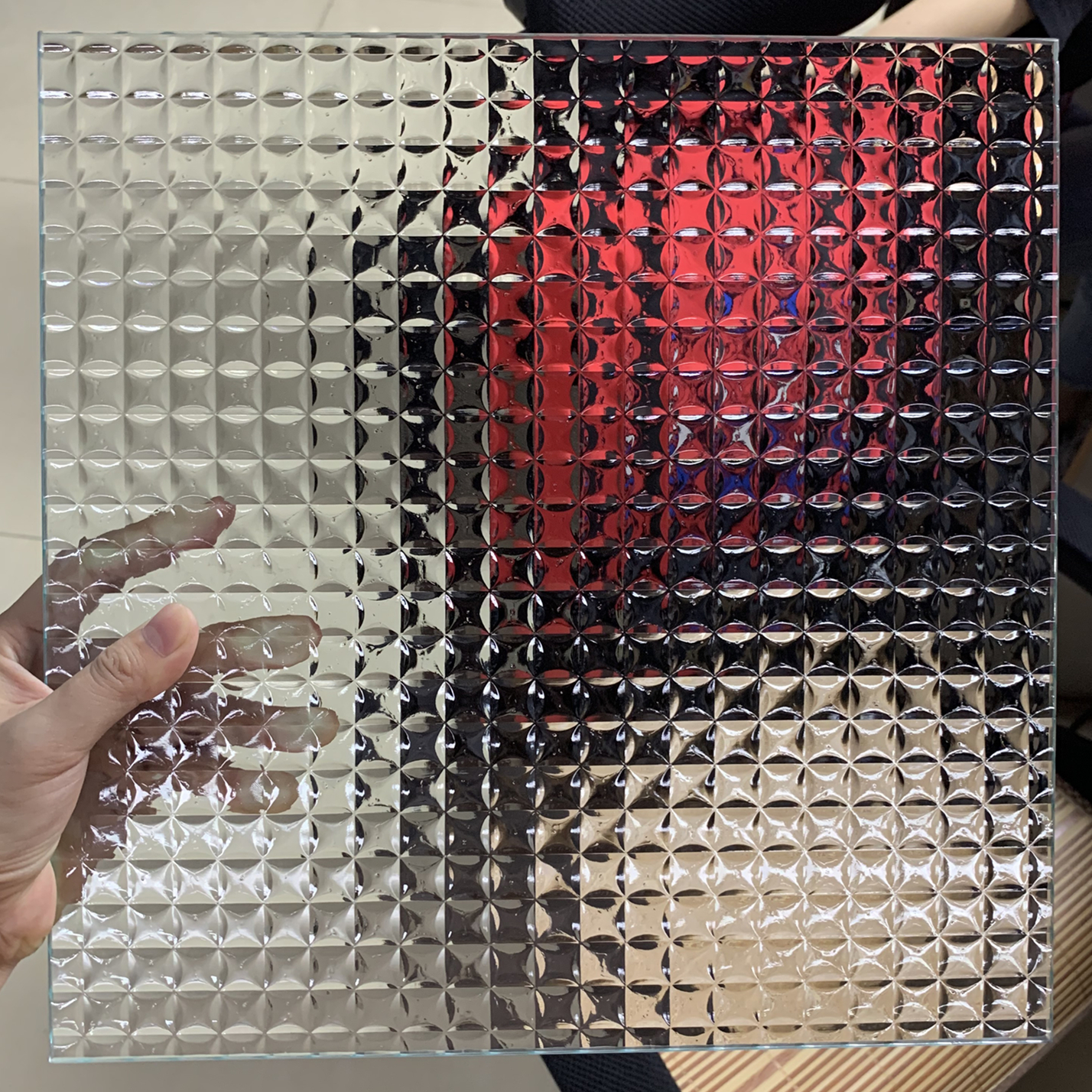 Patterned glass partition design - HongJia Glass